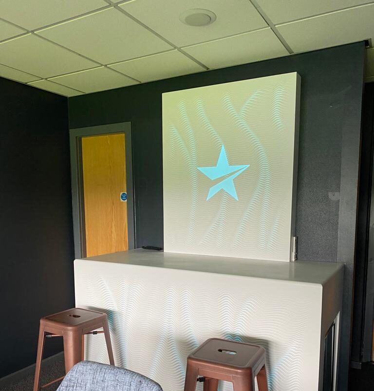 Parametric Walls Creates Luxurious Feature Wall and Private Bar for ...